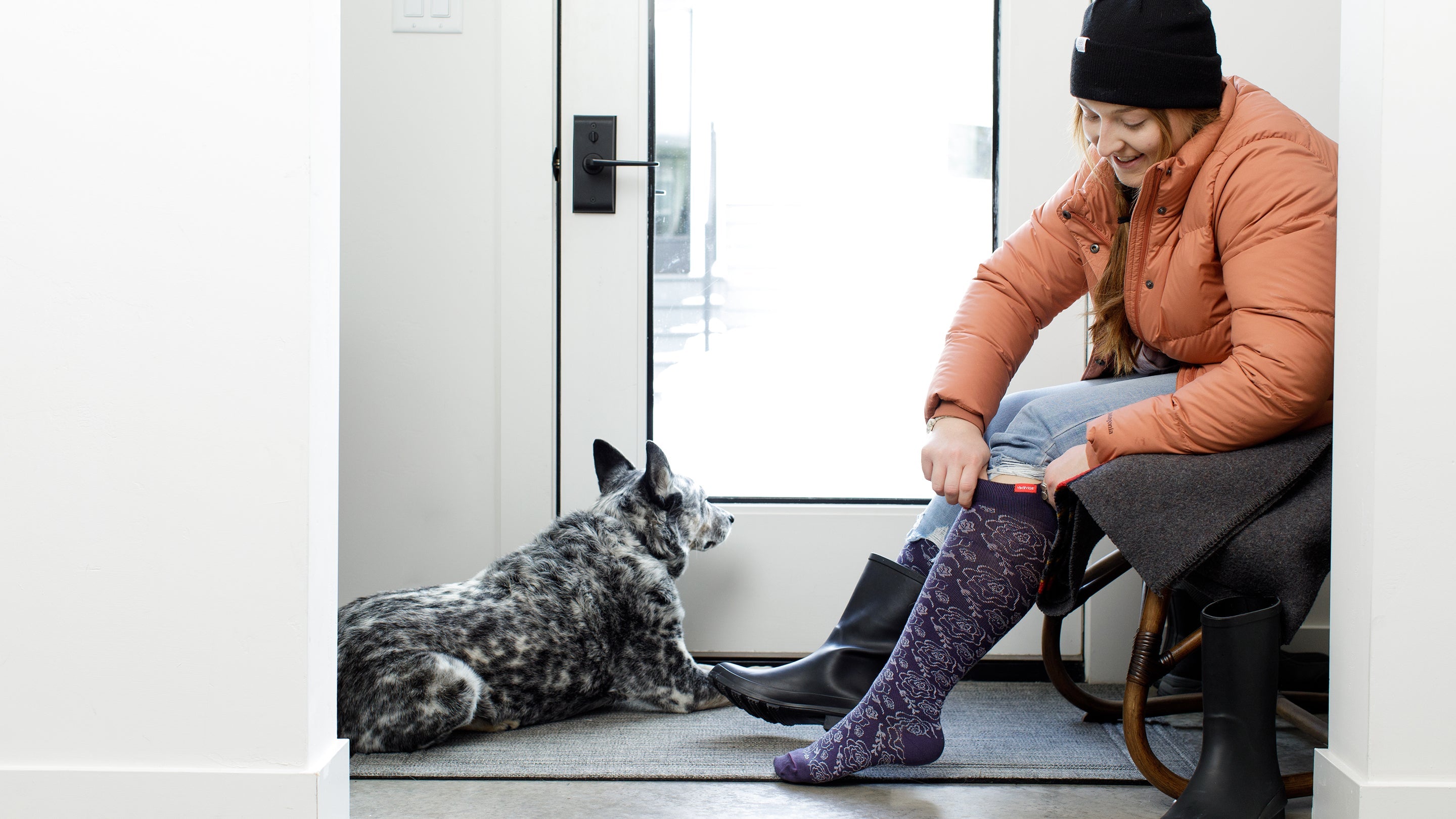 Compression Socks for Cold Feet: Do They Help? | VIM & VIGR